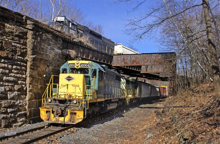 PISB: Reading & Northern Scranton Local - Railpace Newsmagazine